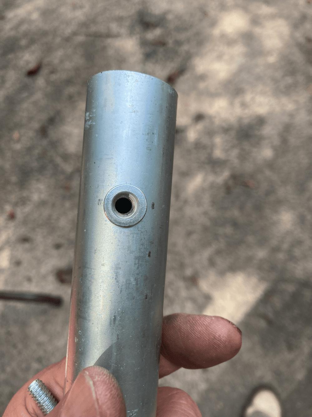 Threaded insert for the sides of conduit...