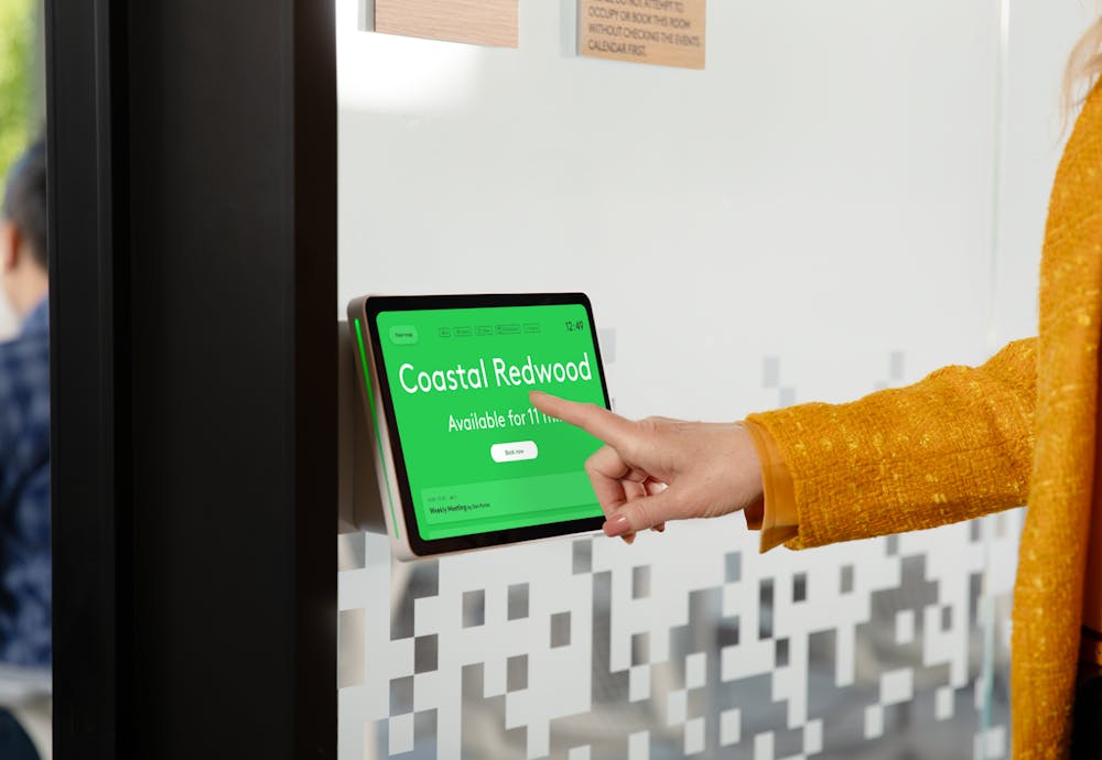 What’s New in CollabOS 1.14.A: Portrait Mode for Logitech Room Booking ...