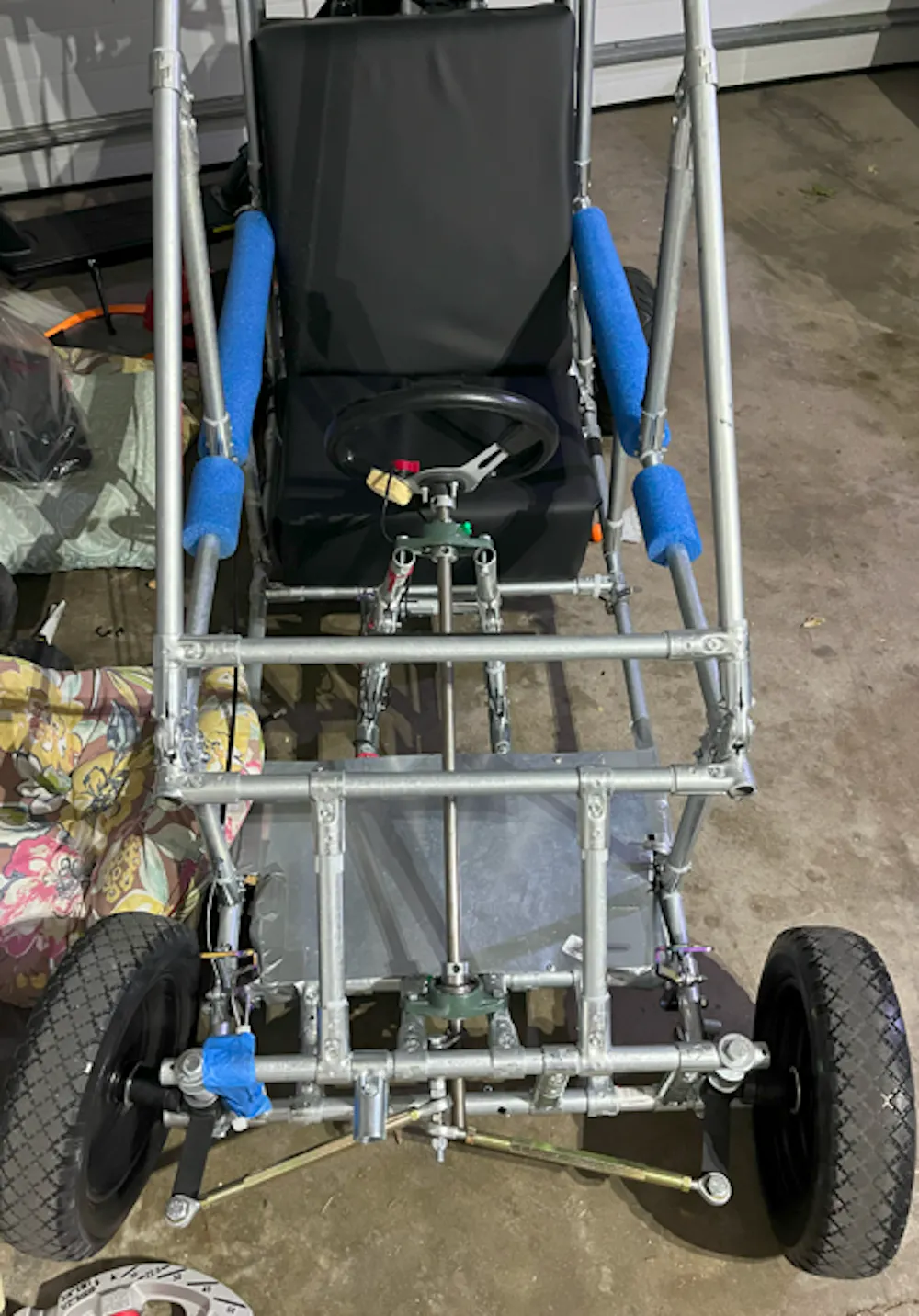 I built a go Kart that uses EMT conduit and pipe fittings!!!