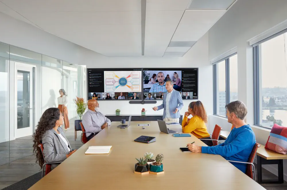Meetings mit dem Moderator Meeting Agent aufwerten Microsoft Teams Rooms